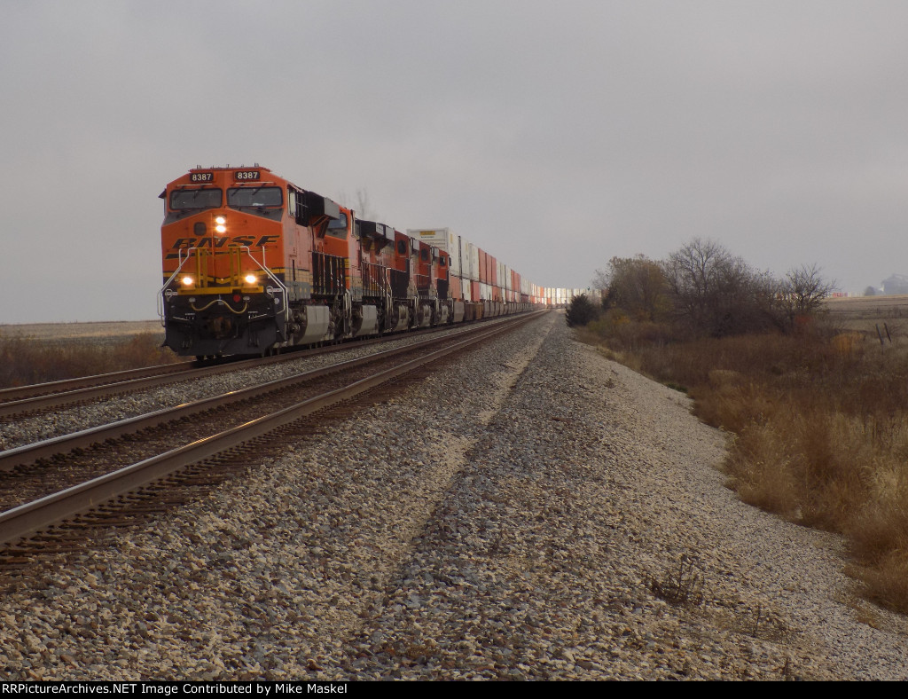 BNSF 8387